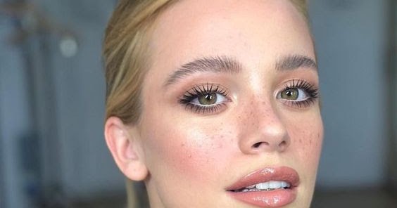 daily timewaster: Nose freckles are the best