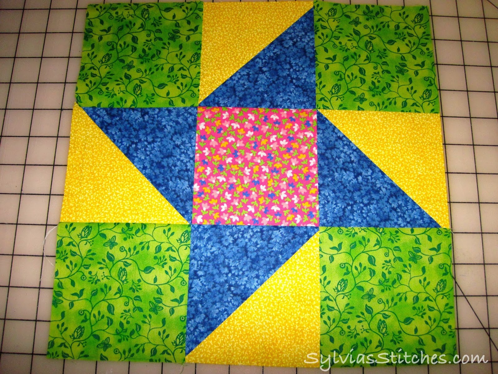 Annie's Mystery Quilt Block 1 - Sylvia's Stitches