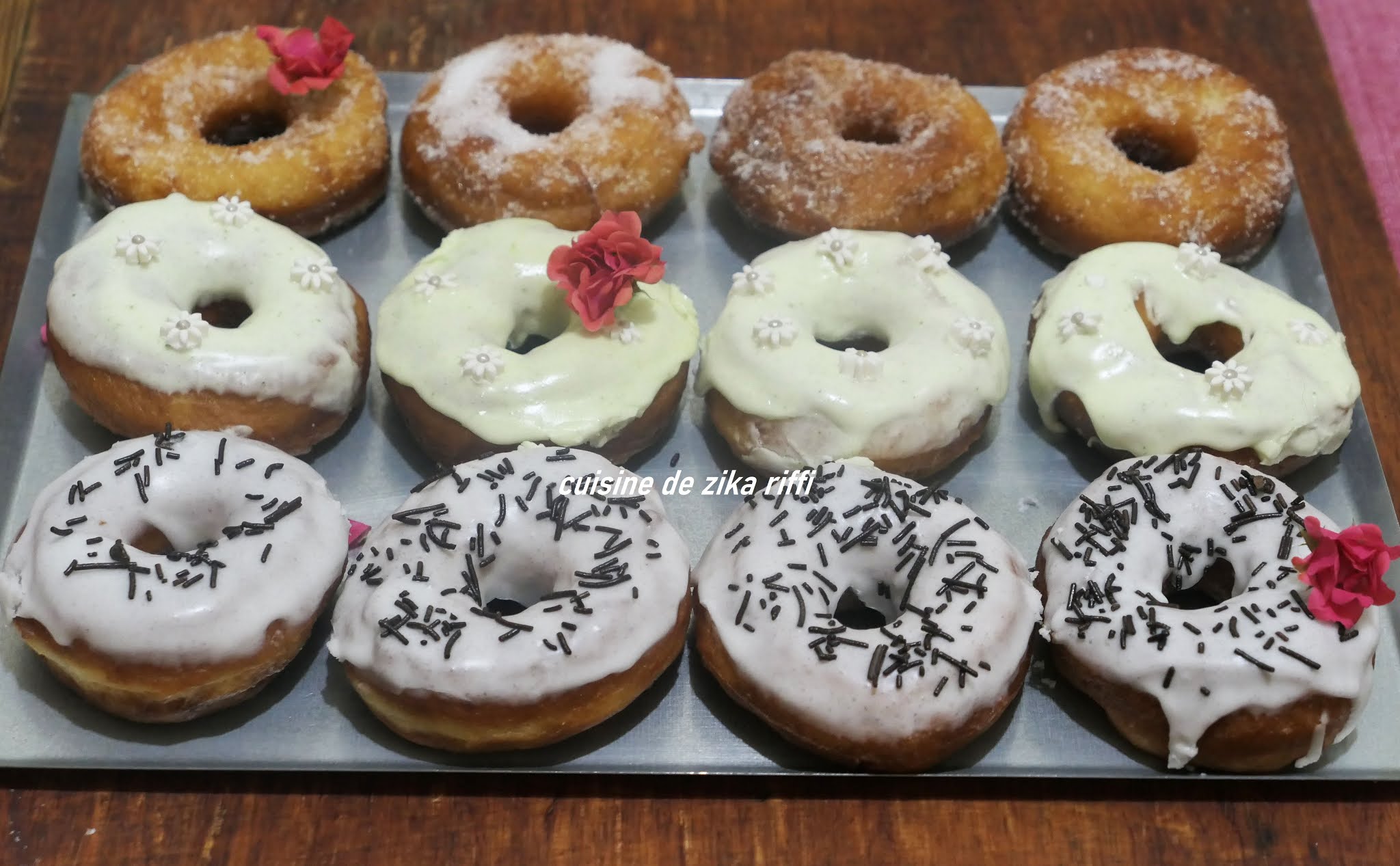 DONUTS OU DOUGHNUTS MAISON FACILES AU PETIT SUISSE