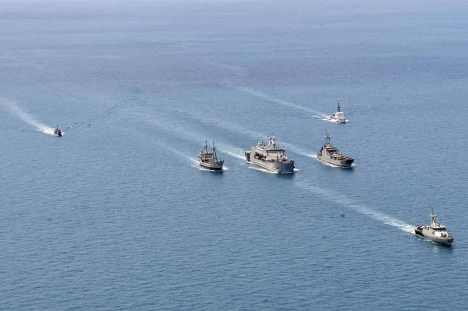 Garuda Militer: [Foto] Formasi Sailing Pass Latopsratmin 2021