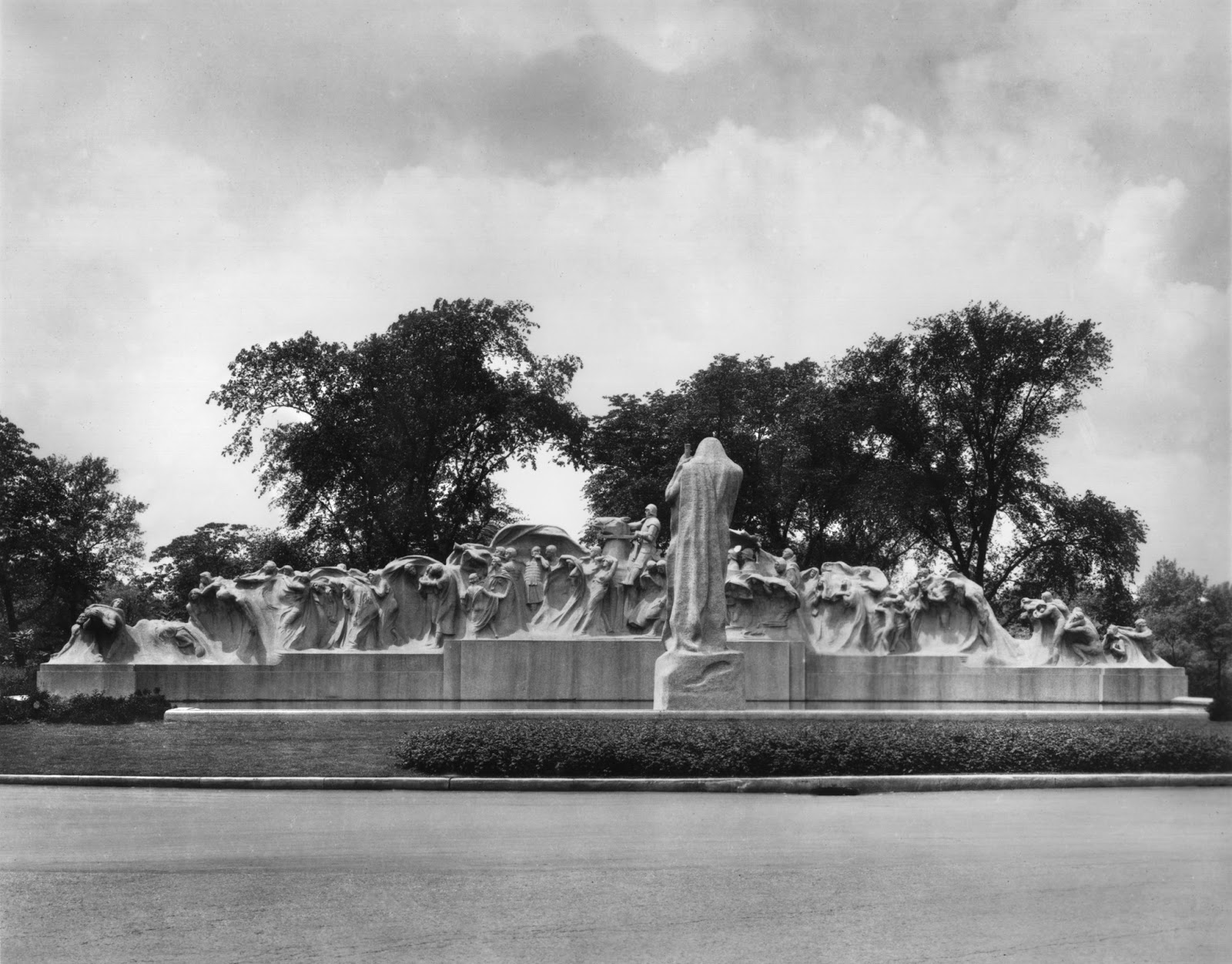 Tour America's History: Fountain of Time