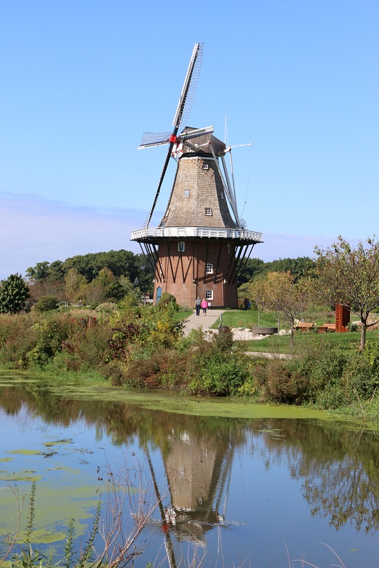 Michigan Exposures: The Windmill Island Gardens in Holland