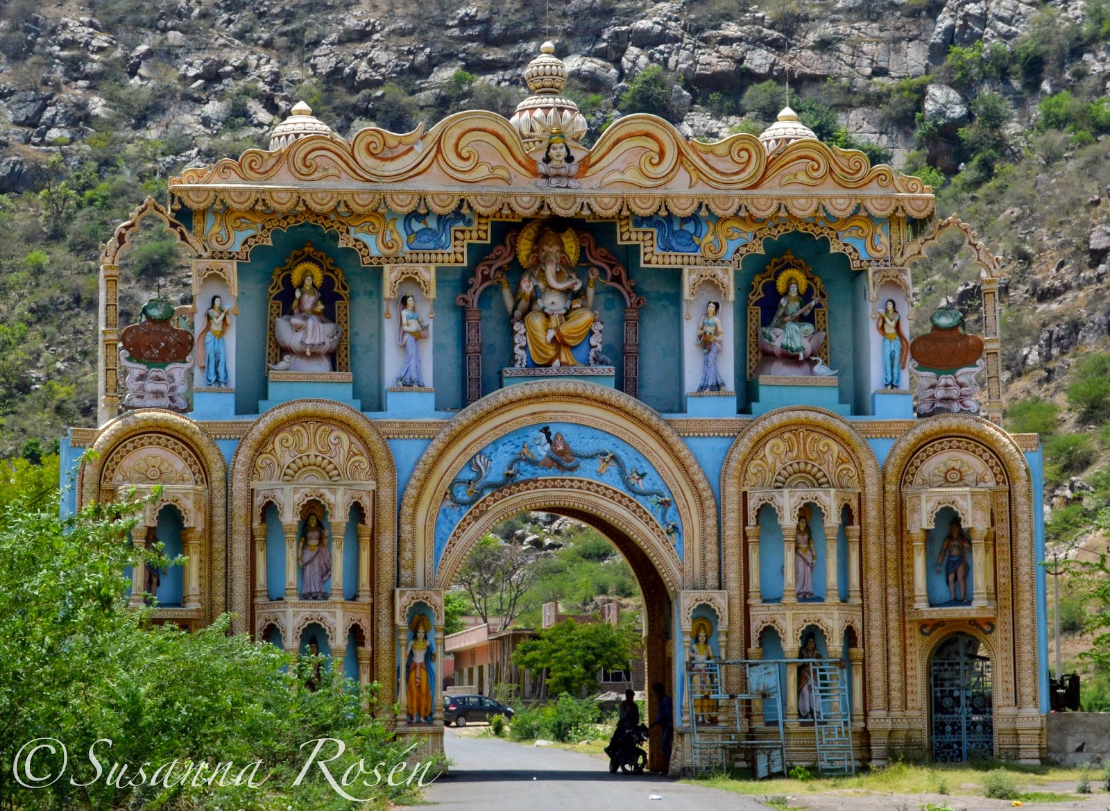 The House of Susanna / my life in India : Nuh in the district of Mewat