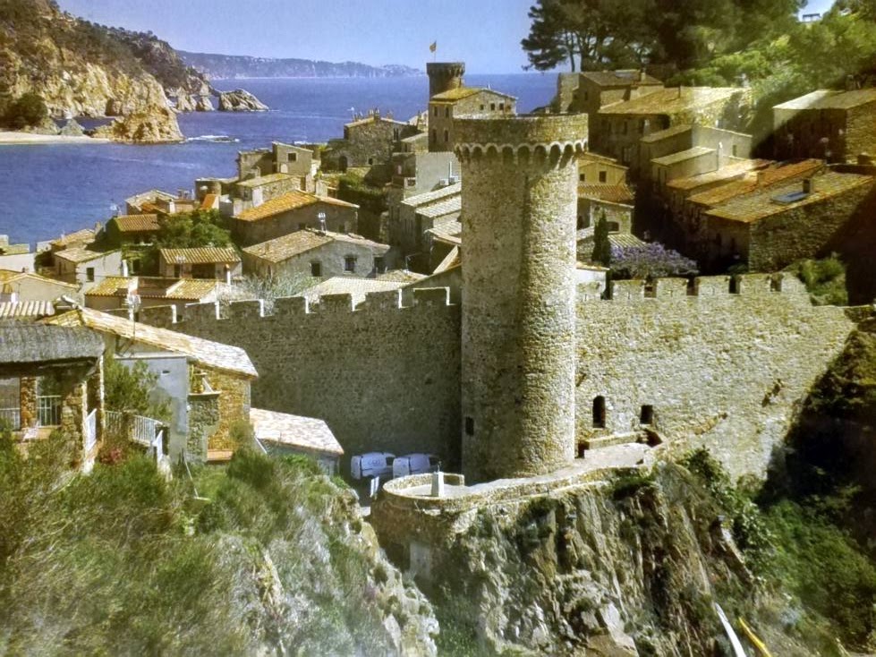 TOSSA DE MAR ~ Beautiful places of Barcelona and Catalonia