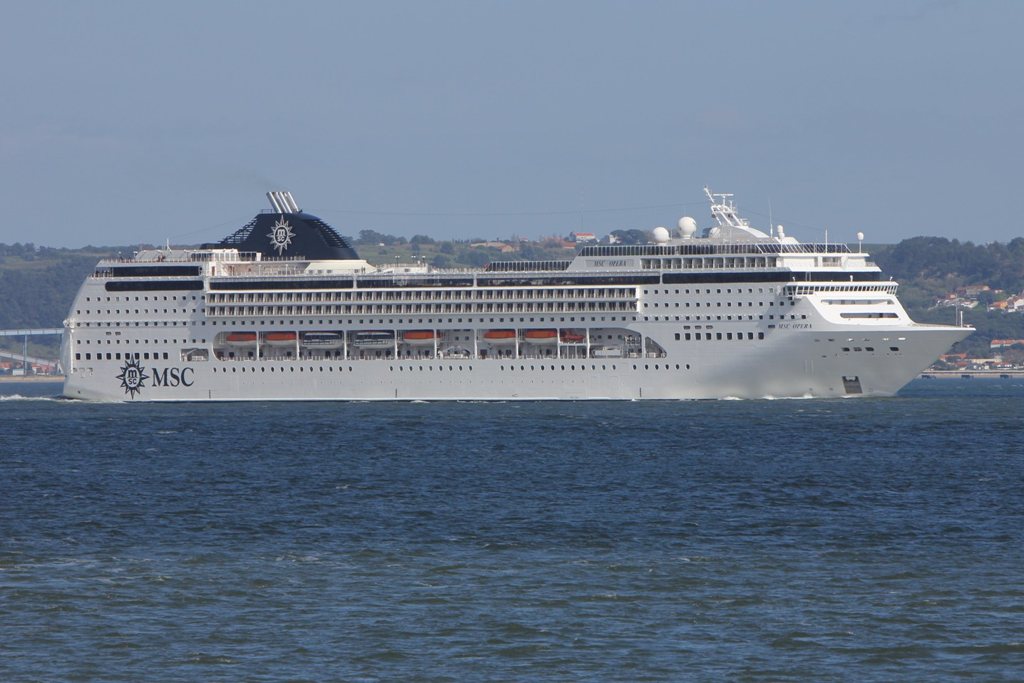 Ships Photo Gallery: MSC Opera - MSC Cruises - In Service - 2004 to Present
