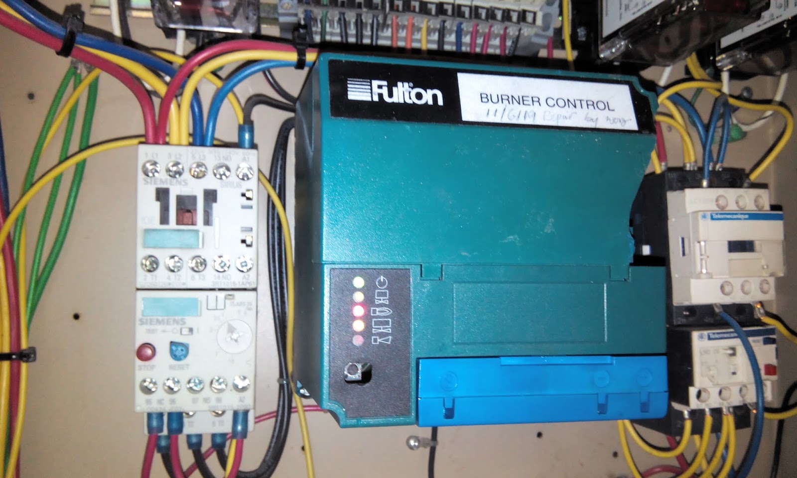 Life Begins at Forty: Honeywell ST7800 Burner Control (Relay Modules ...