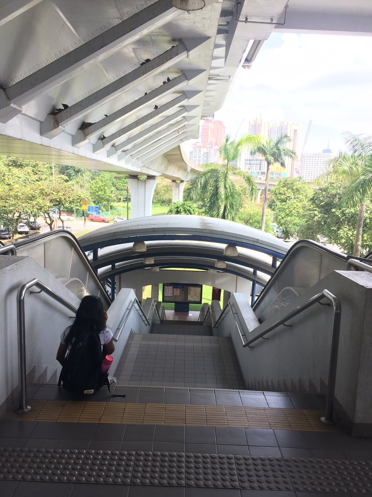 Kuala Lumpur Walk Pics : Kuala Lumpur: LRT Sentul Station