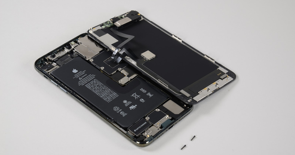 Bongkar! Harga Rakit iPhone 11 Pro Max Cuma Sekitar 6 Jutaan | PUKEVA