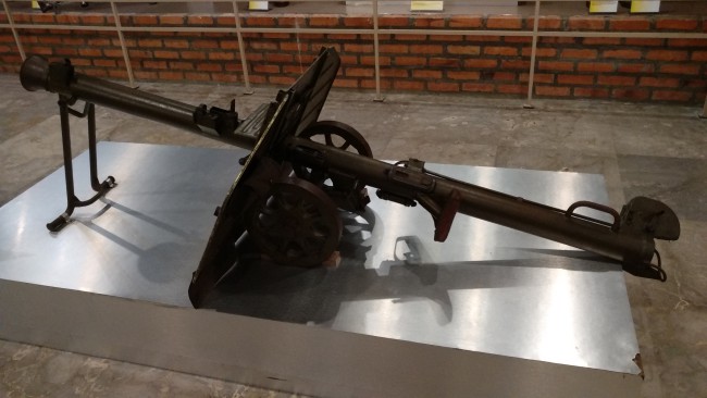 Peluncur Roket SPG 82 Buatan Uni Sovyet - POJOKCERITA