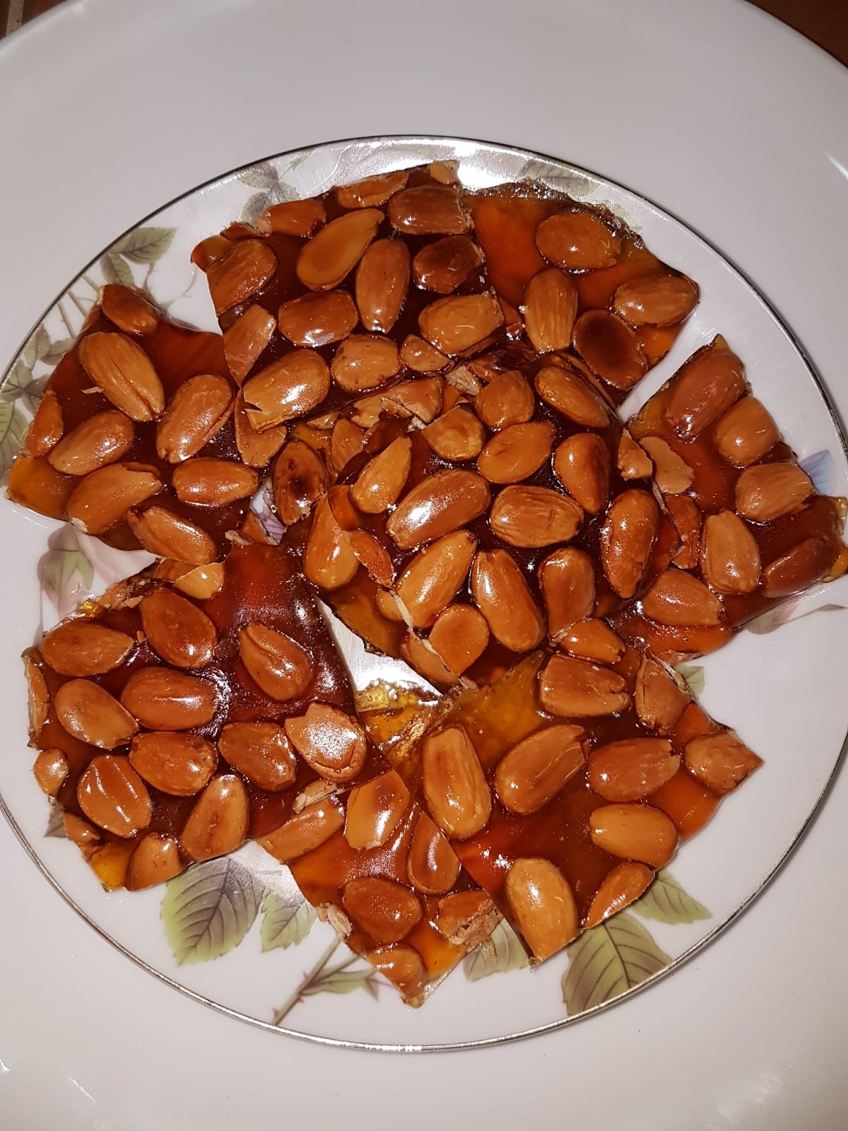 COFRADÍA GASTRONÓMICA "LOS ESTEROS": PIÑONATE DE ALMENDRAS