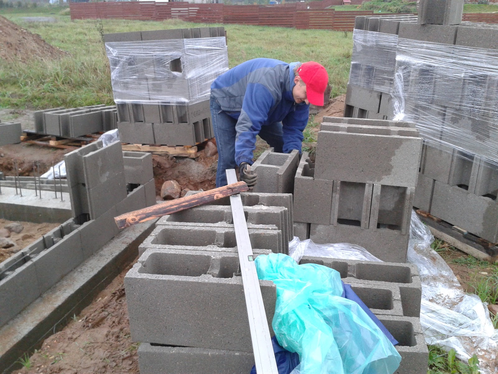 Bachvilikių gryčia: Pamatų blokeliai