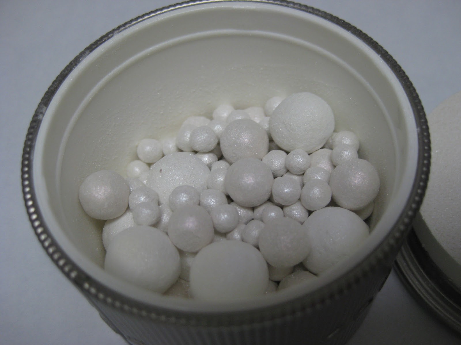 Little Luxuries: Guerlain Météorites: Blanc de Perle Reveiw