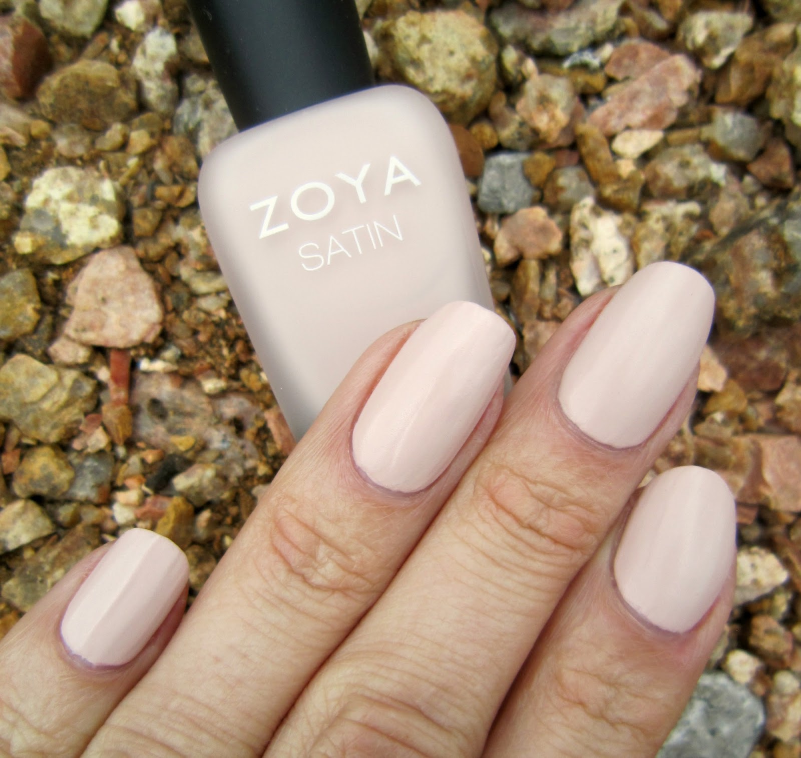 Zoya Ana