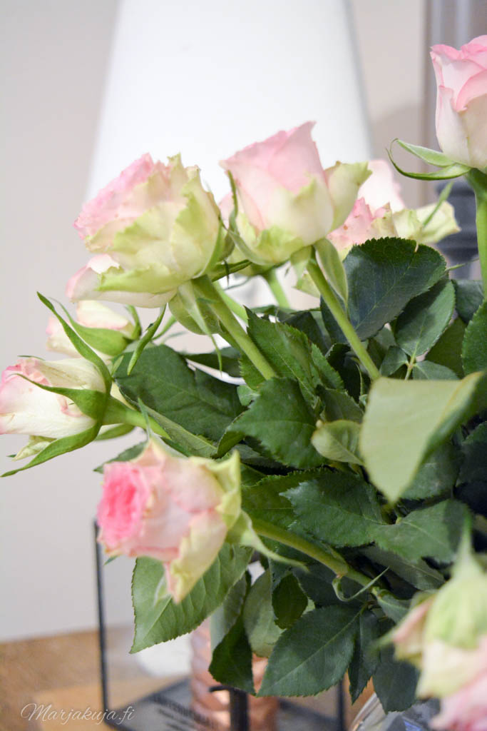 Vanhan roosan värinen ruusukimppu - SISUSTUS & LIFESTYLE -blogi | www ...