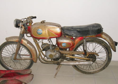 Fast is fast...: 1964 Benelli 50cc Sprint.