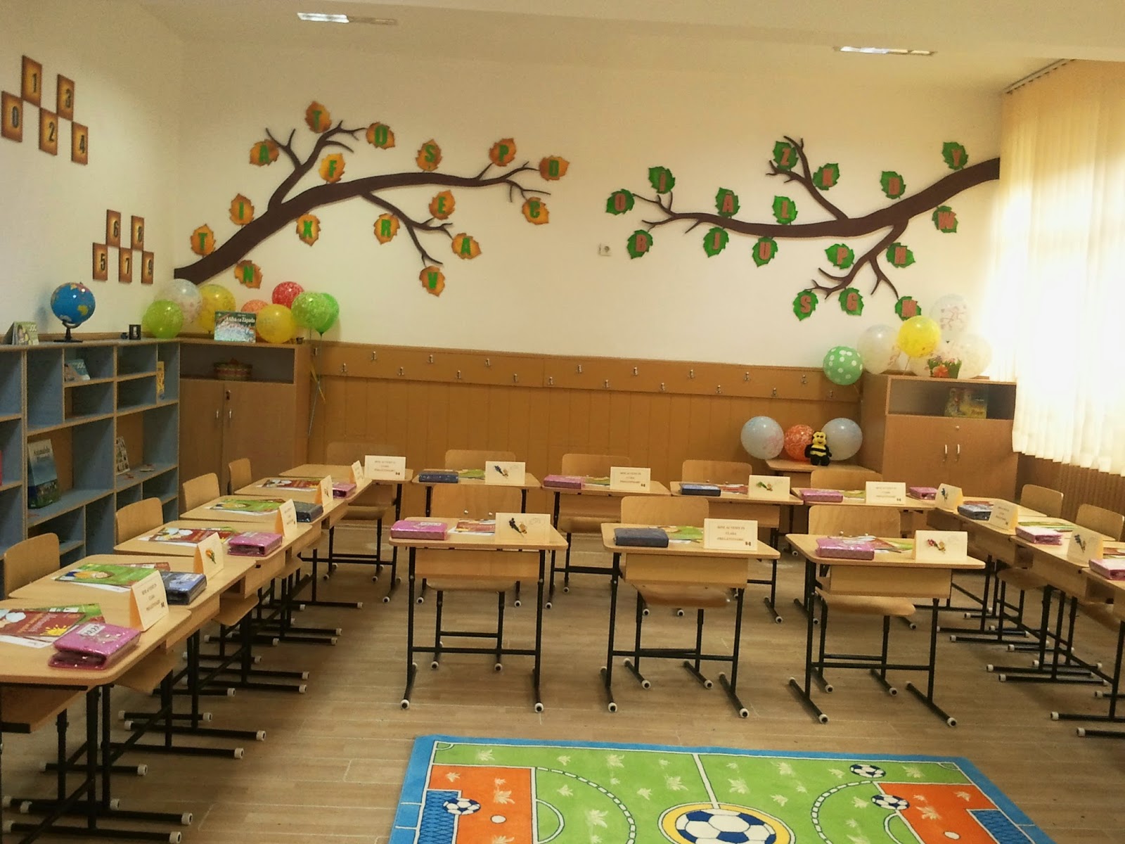 CLASA PREGĂTITOARE: SALA DE CLASA A ALBINUTELOR