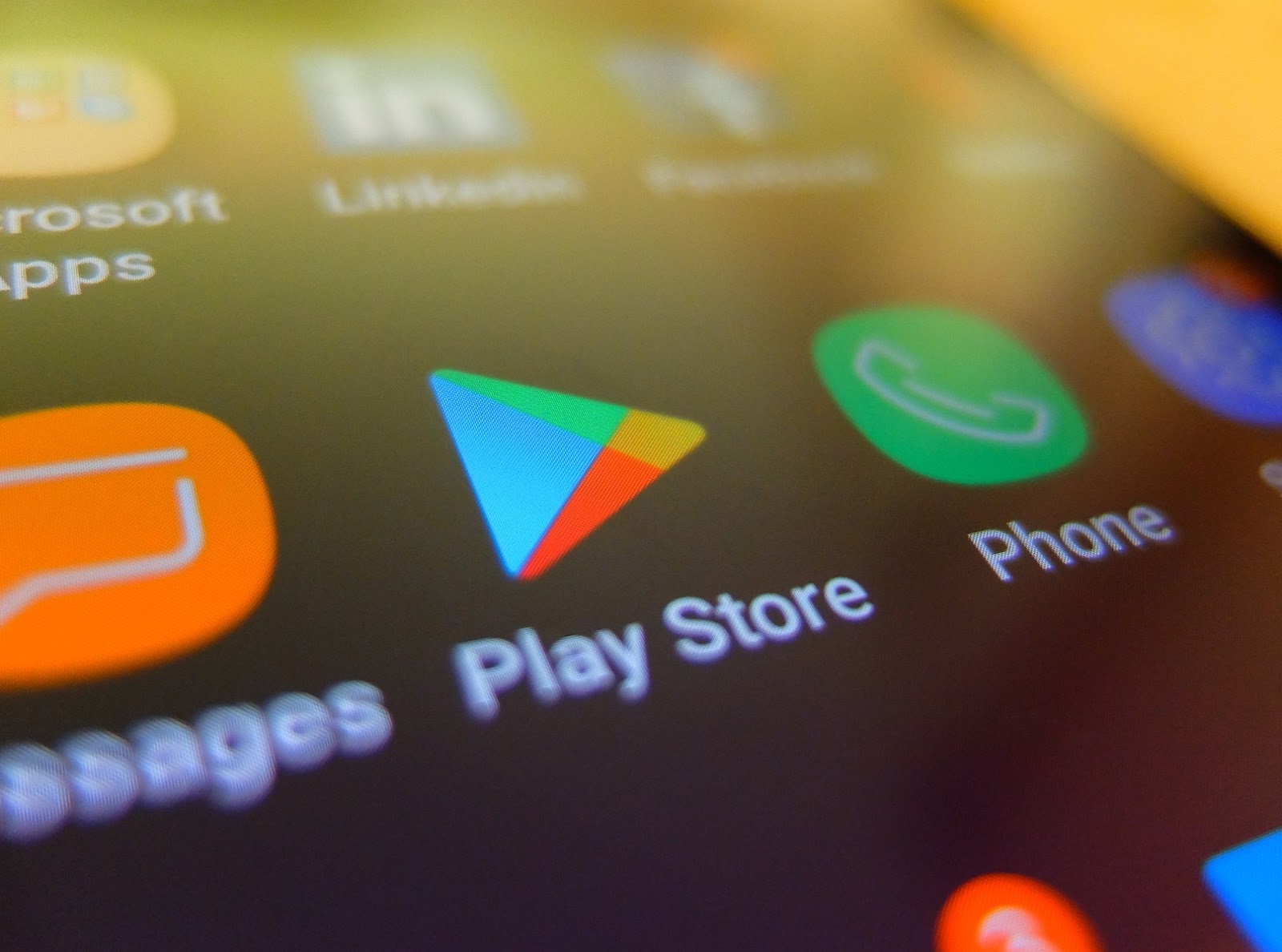 Google once again in Controversy after Several Inappropriate apps were ...