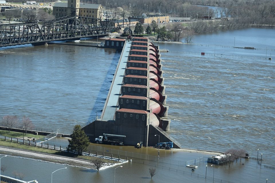 Industrial History: Flood of 2019: 1860s+1934 Lock and Dam #15, Rock ...