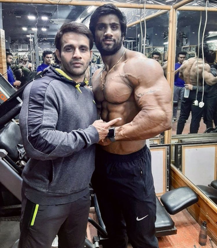 Bodybuilder Nitin Chandila Biography, Wiki, Family, Height, Diet ...