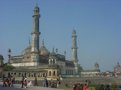 Welcome to the Islamic Holly Places: Asafi Masjid (Lucknow) India