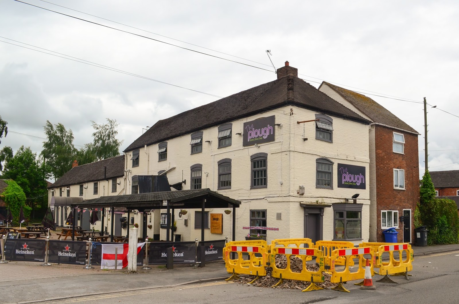 Pubs: Then & Now: #220 Plough & Harrow, Fazeley, Staffordshire : 1996 ...