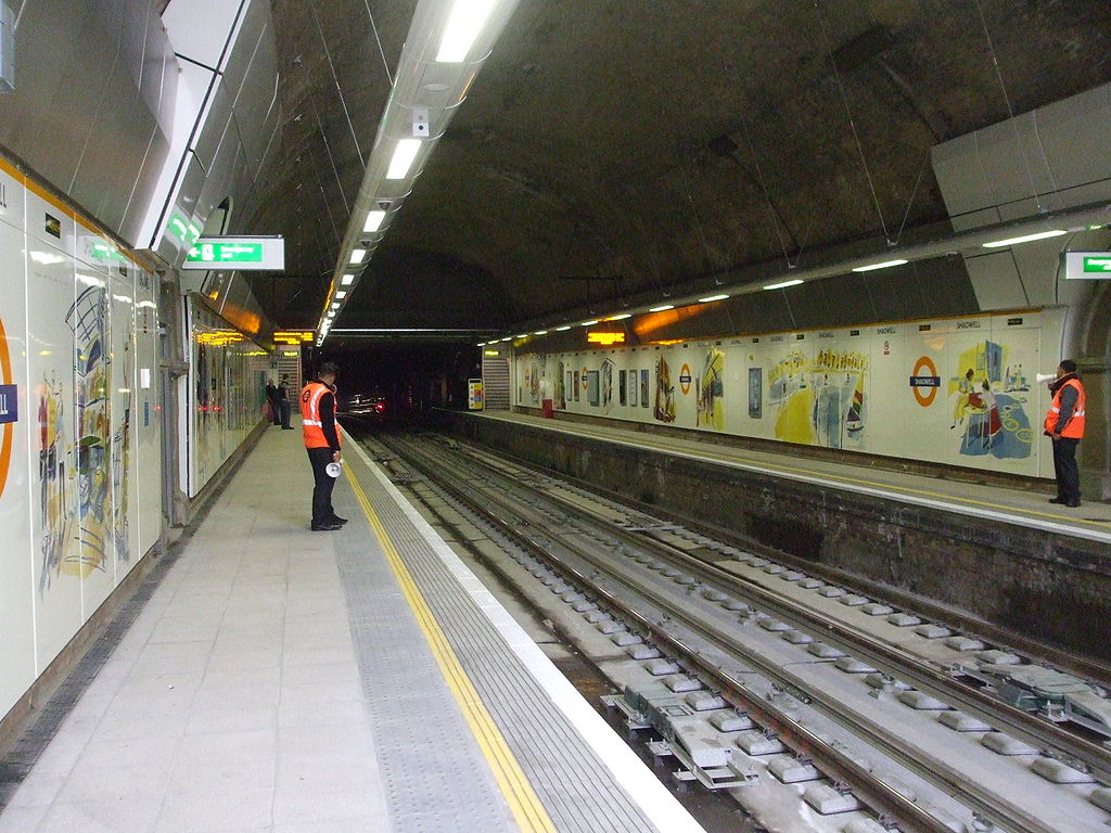 Travel with Angela Lansbury: The Battle Of Cable Street and Shadwell ...