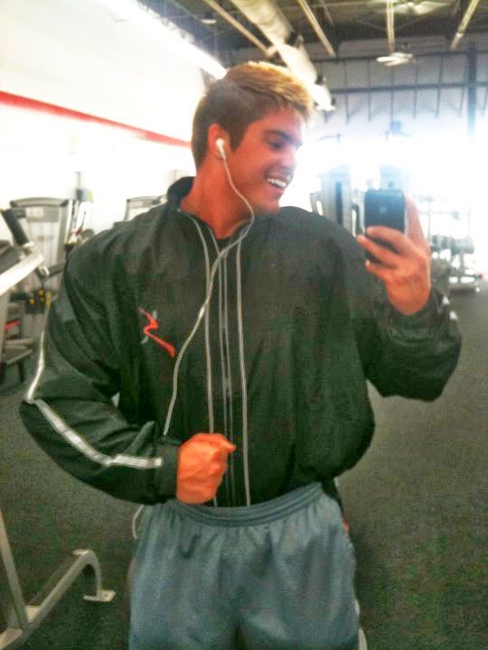 the beauty of male muscle: Jarrod