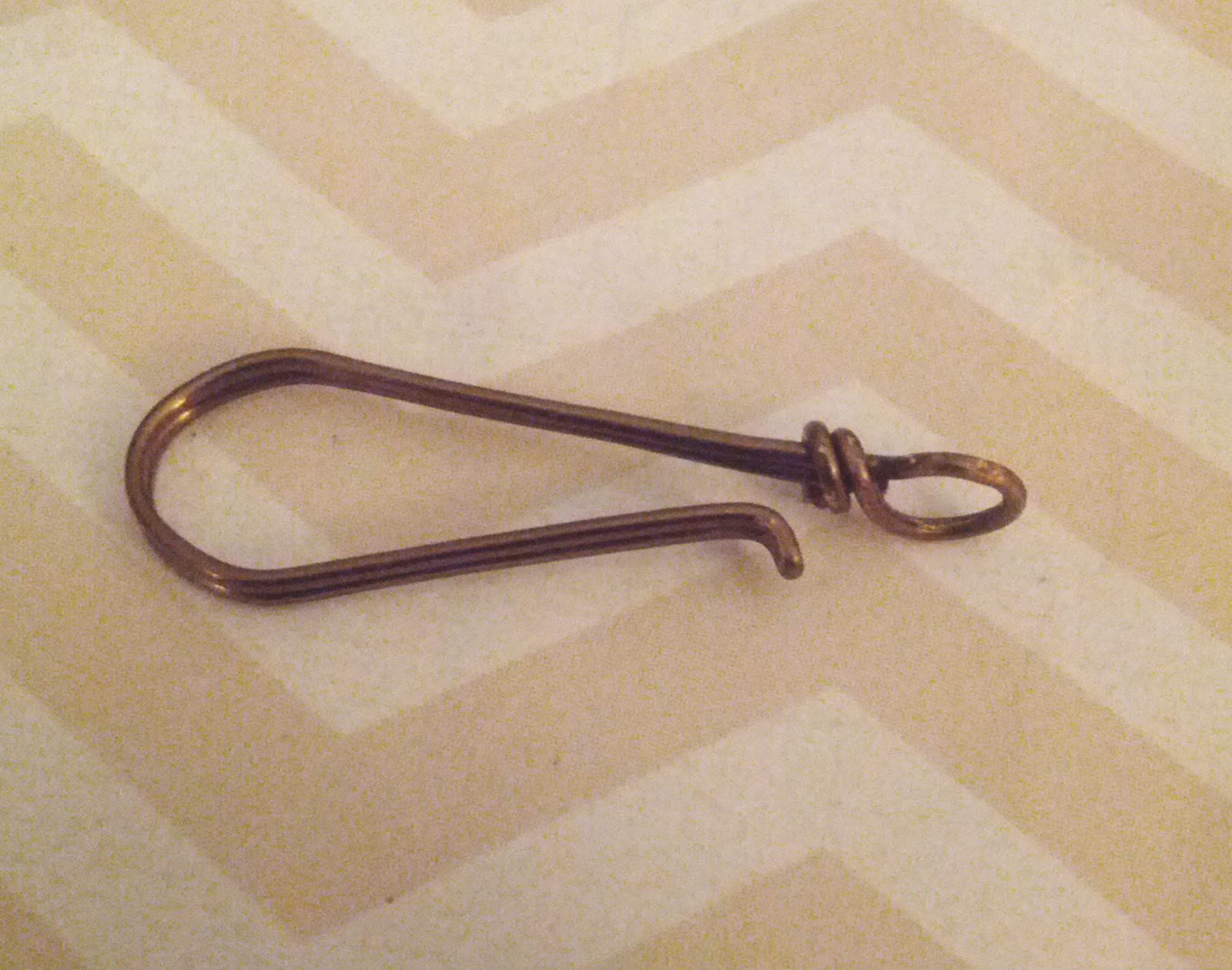 Malfait Luciu: Free Mini Tutorial - Wire Clasp Hook