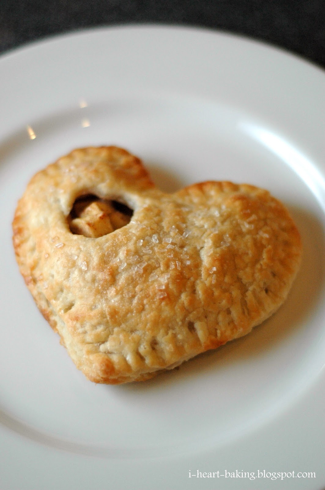 i heart baking!: heart-shaped apple pocket pies