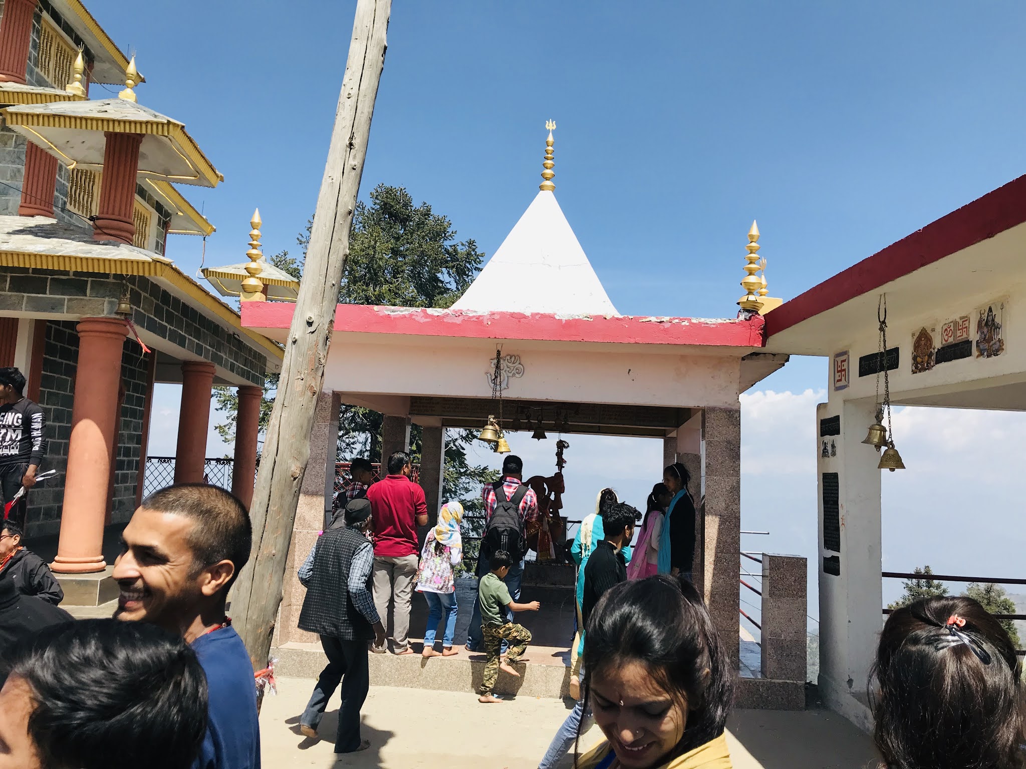 SURKANDA DEVI TEMPLE HISTORY IN HINDI - Unique places to visit in India