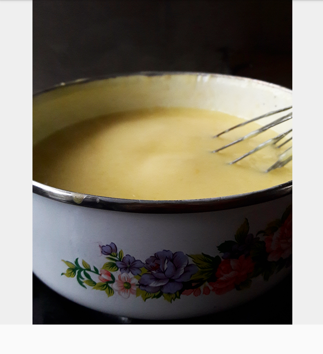 GENOISE À LA CRÈME ANGLAISE/MAURITIAN CUSTARD SPONGE CAKE - S I M P L Y ...