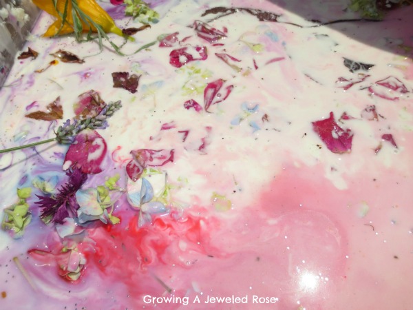 Multi-sensory GOOP! | Slime Kids