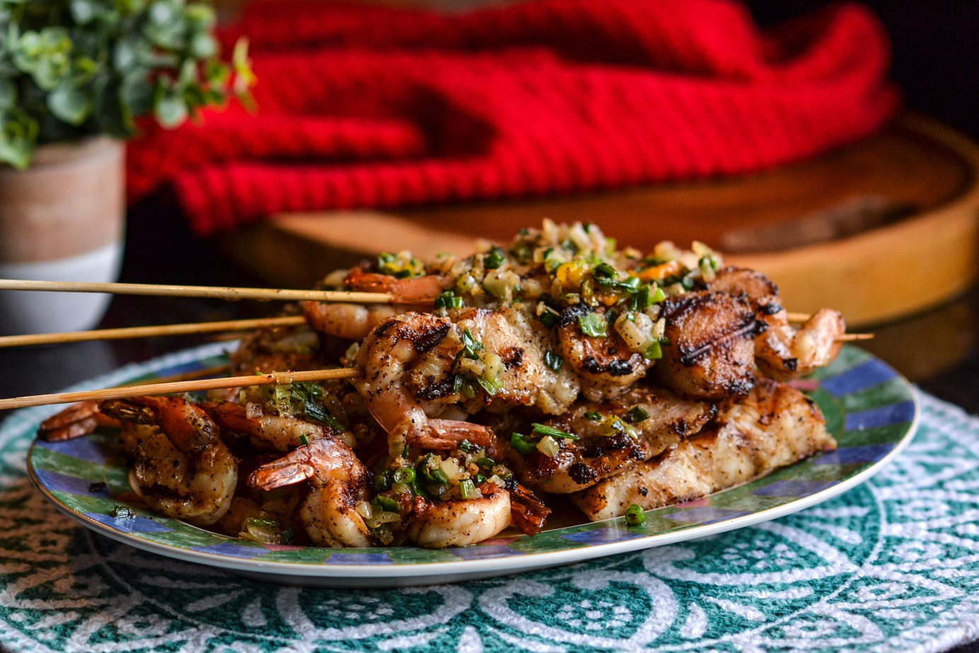 Greedy Girl : Grilled fish and shrimp platter