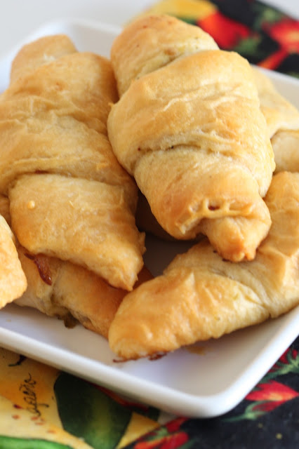 Green Chile and Bacon Crescent Rolls