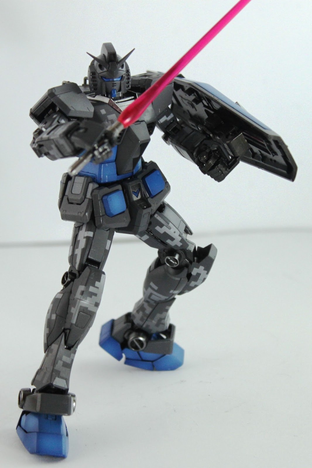 Enraged Newtype: RG RX-78-3 G3 Gundam