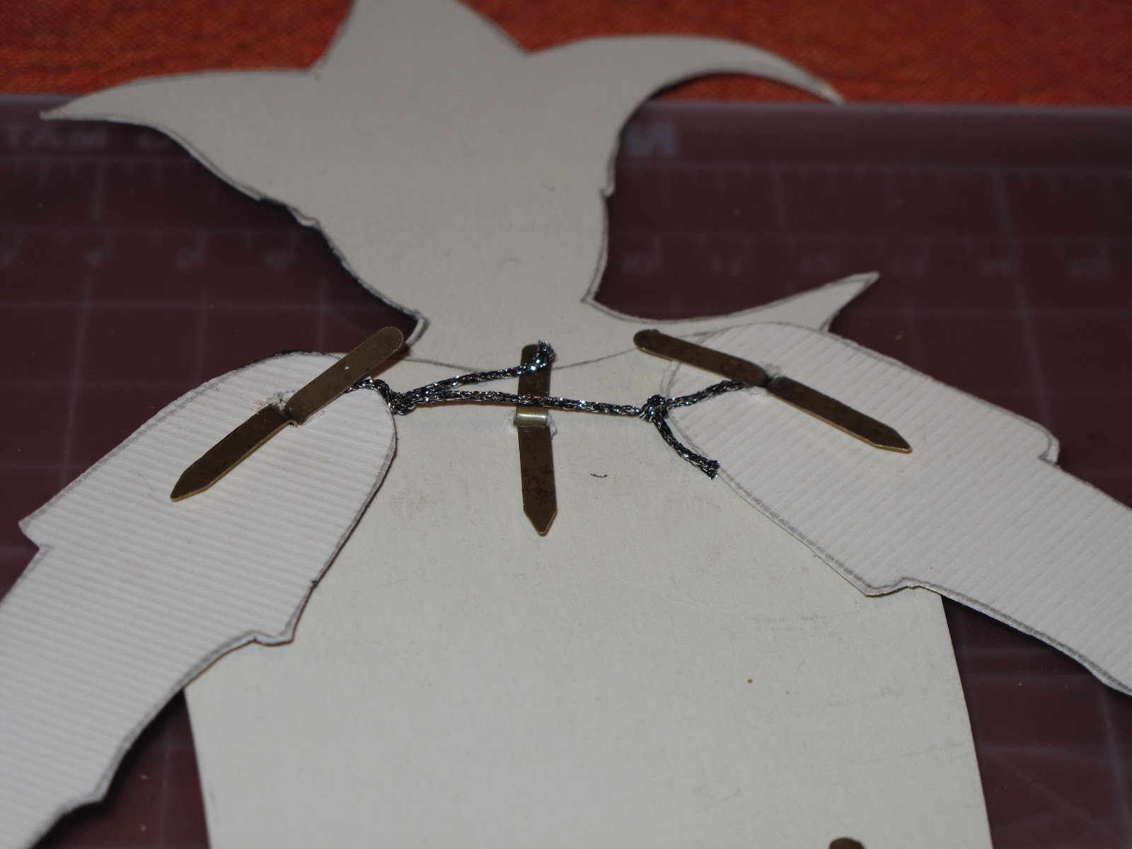 just create every day: paper jester tutorial