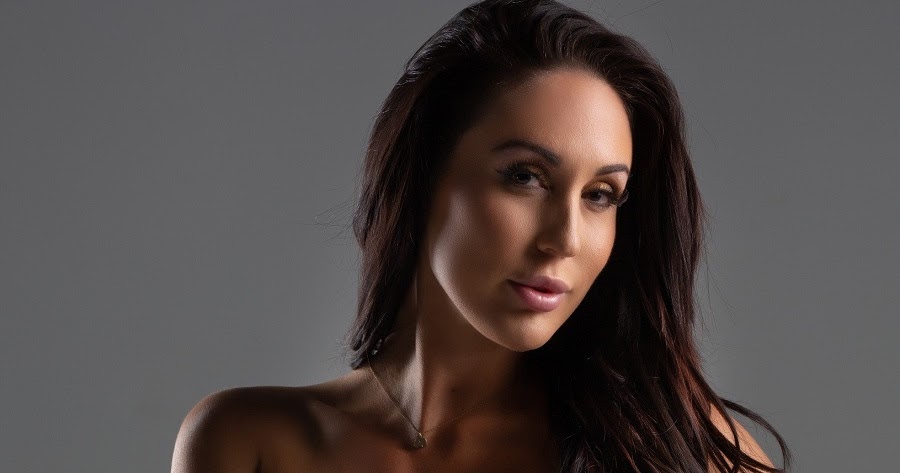 Lindsey Leigh Lands At Avn Stars ~ Words From The Master