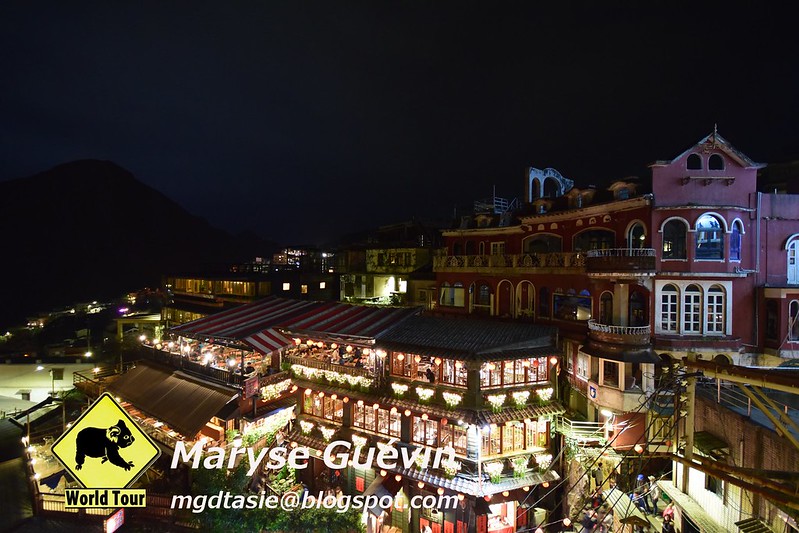 Jiufen old street, Chiufen, Ruifang, Taiwan ~ Le Tour du Monde Avec ...