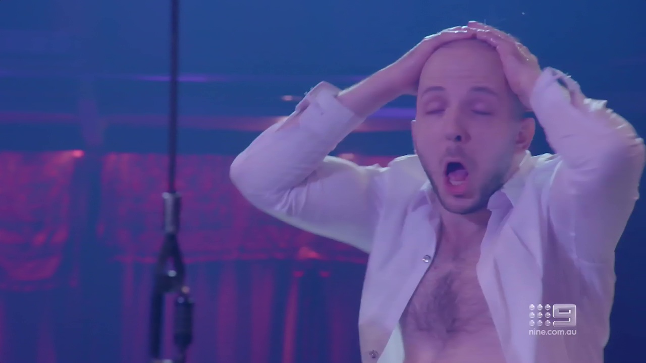 ausCAPS: Alexander Wojno shirtless in Beauty And The Geek Australia 7 ...