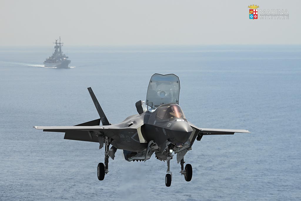 Here is how to become Italian Navy pilot - Blog Before Flight ...