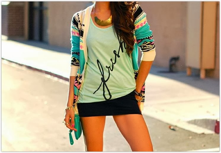 FASHION BASICS : Graphic Tees