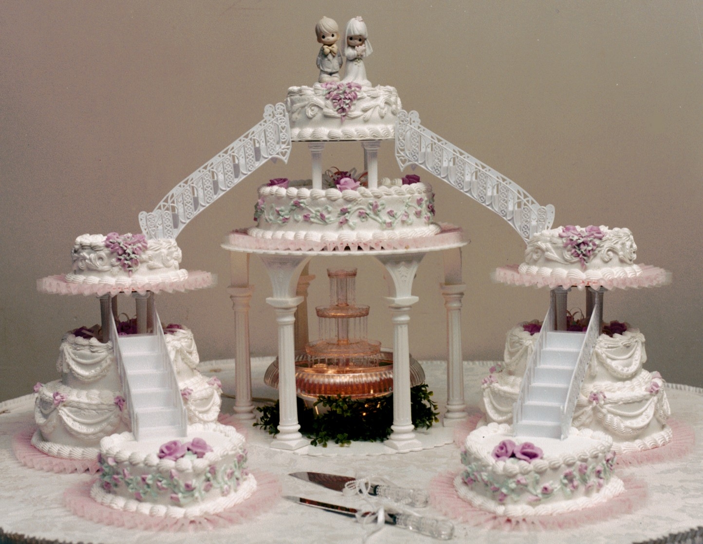 Bridge Workout Pics: Bridge Wedding Cakes