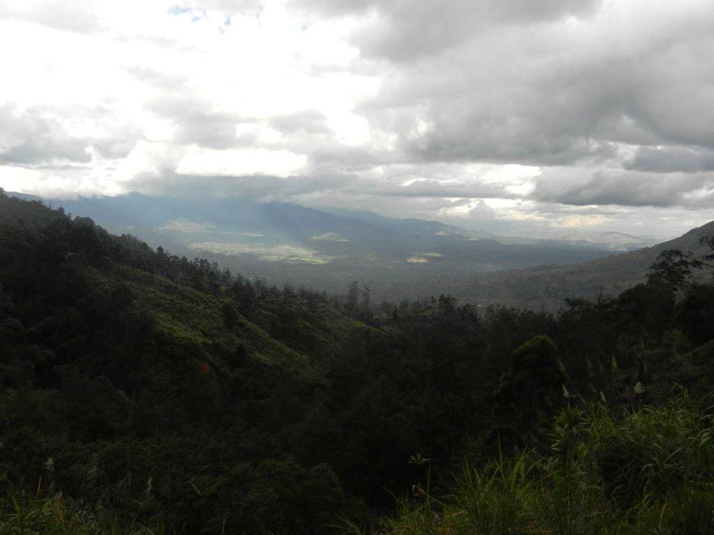 Malum Nalu: Postcards from Daulo Pass