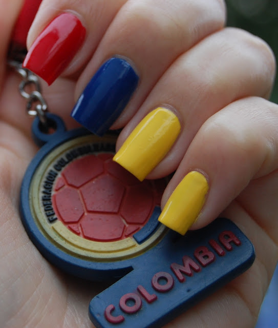 Paleberry: Colombian Independence Nails