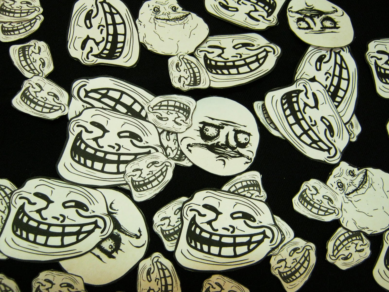 Trina is artsy fartsy: Trollface Stickers galore