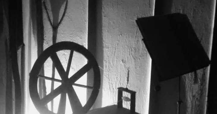 Wicca Bruxaria e Magia: A Roca de fiar