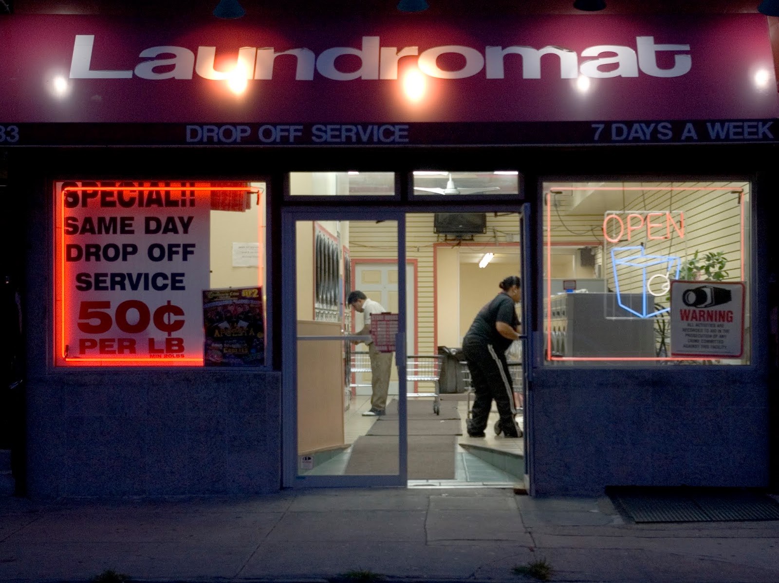 NEW SAVANNA: Friday Fotos: Storefronts in the 'hood