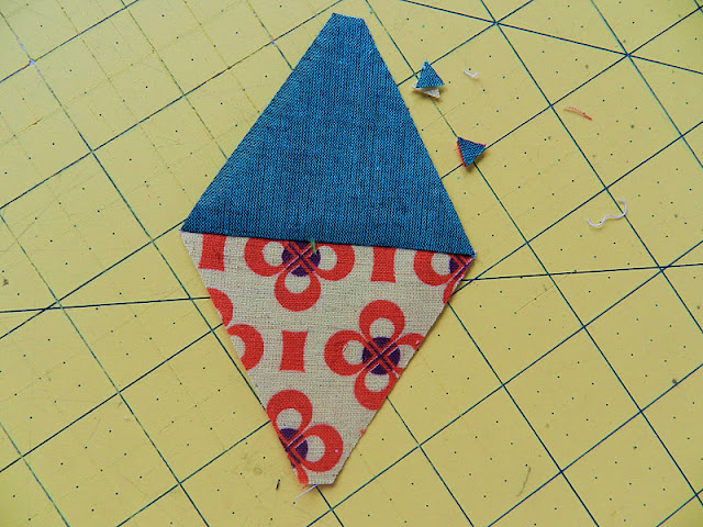 Molly Flanders: Pyramid Quilt