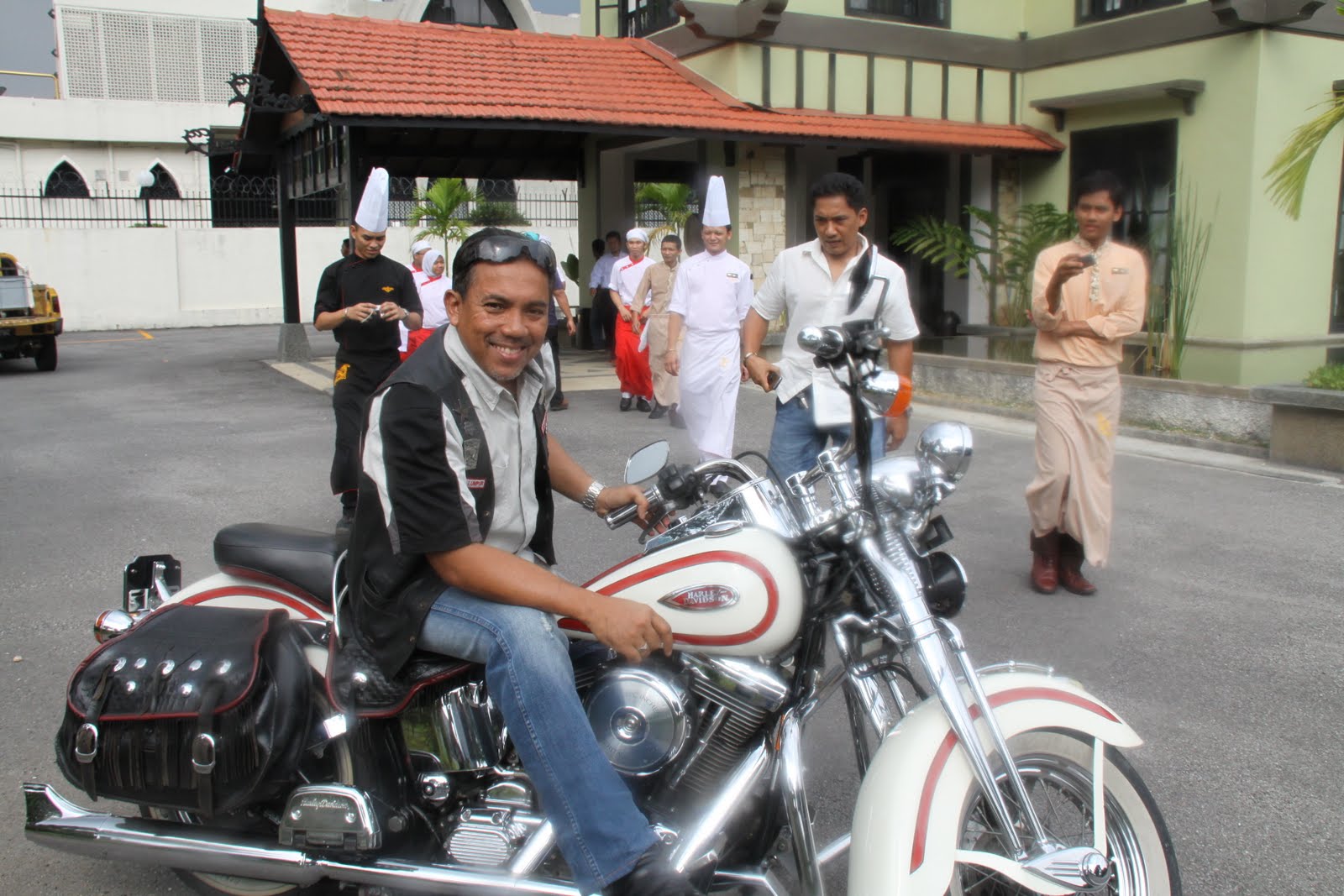 MASTER CHEFCELEBRITY SABRI HASSAN :: BREAK FAST RECIPES FROM BIKER CHEF