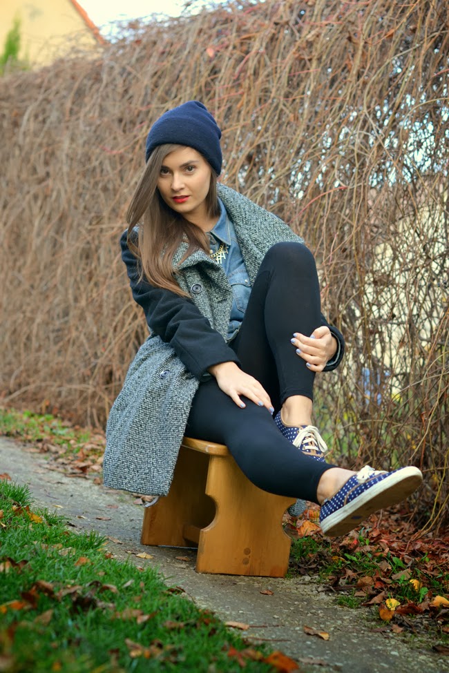 perla oreneta: dotted Keds